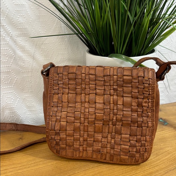 Valencia Holland | Bags | Valencia Holland Cognac Leather Basket Weave ...